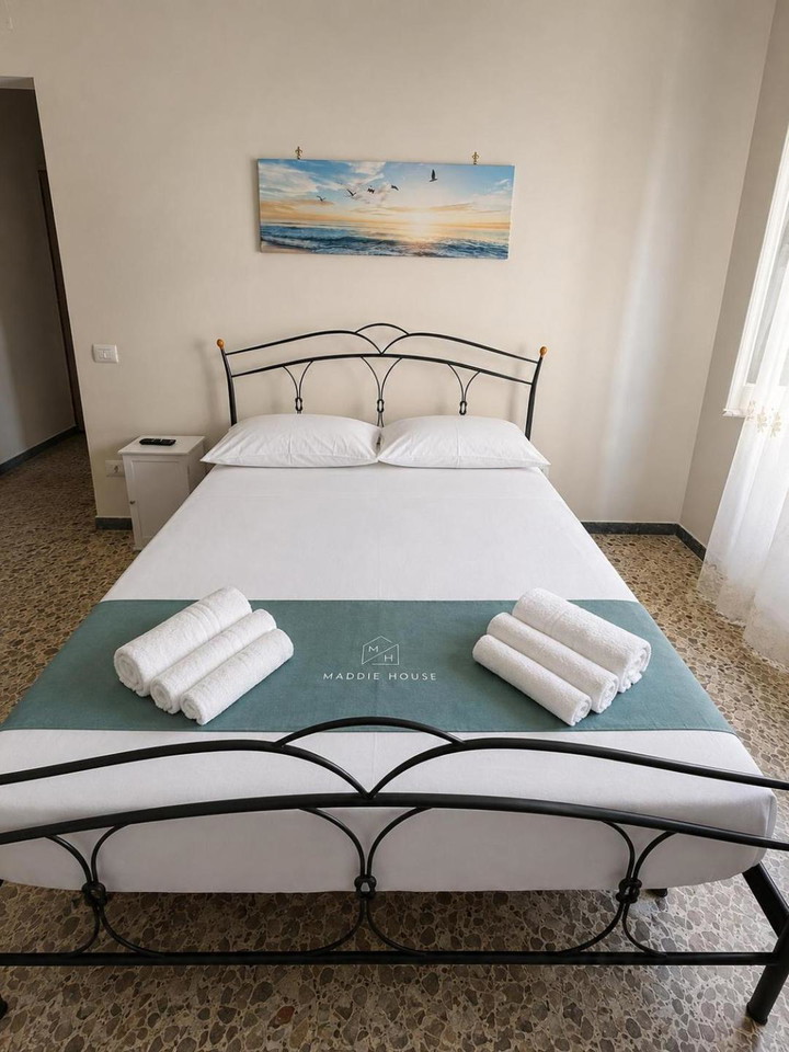 Maddie House - Tortora Marina