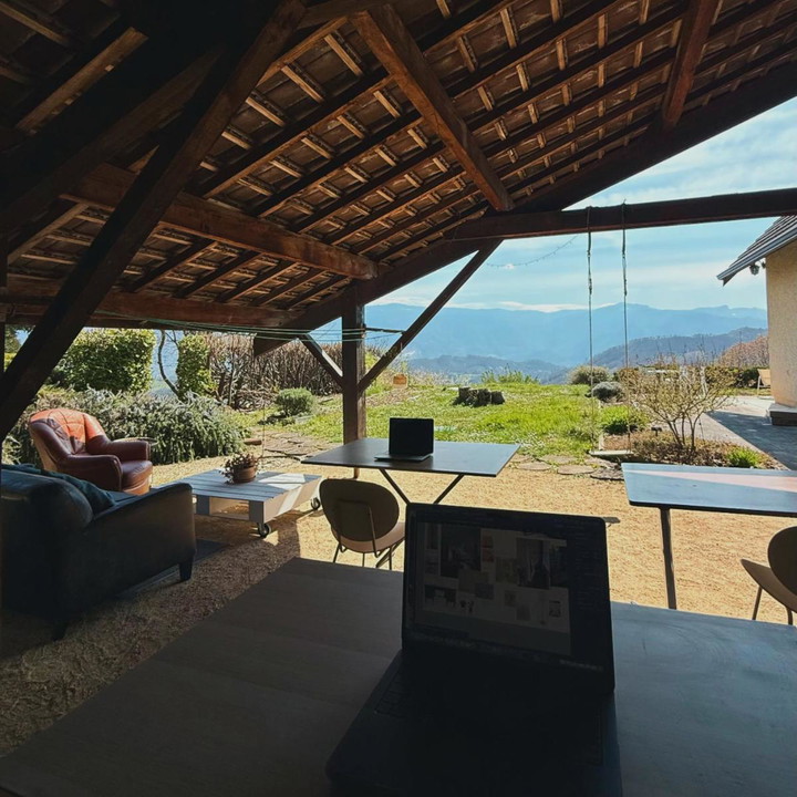 Not Sorry Coliving & Coworking Community For Remote Workers - In French Alps - Rhône-Alpes