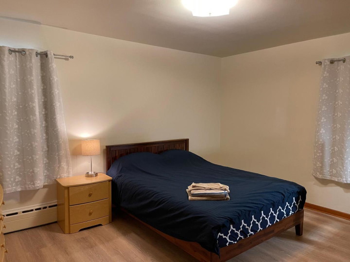 #3 Queensize Bed Bright Room Near New Brunswick Nj Downtown - New Brunswick, NJ