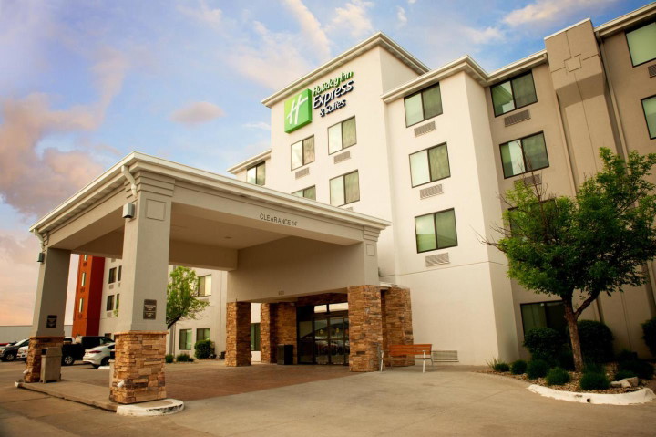 Holiday Inn Express Hotel & Suites Norfolk By Ihg - Norfolk, NE