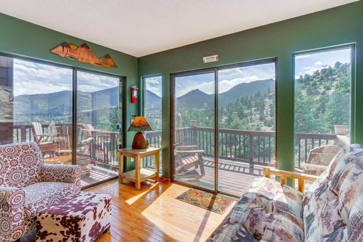3br Cabin Near Rmnp | Sweeping Views + Fireplace - Estes Park, CO