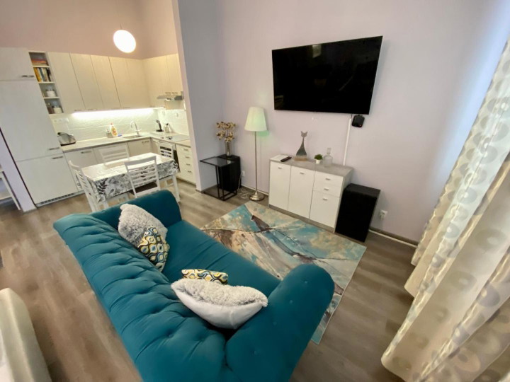 Kings Main Square Apartment - Ac - Balcony - Coffee Machine - Washer - Kitchen- Parking - Poprad