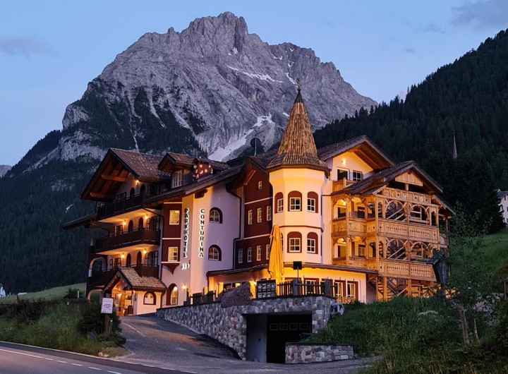 Albergo Conturina - Campitello di Fassa