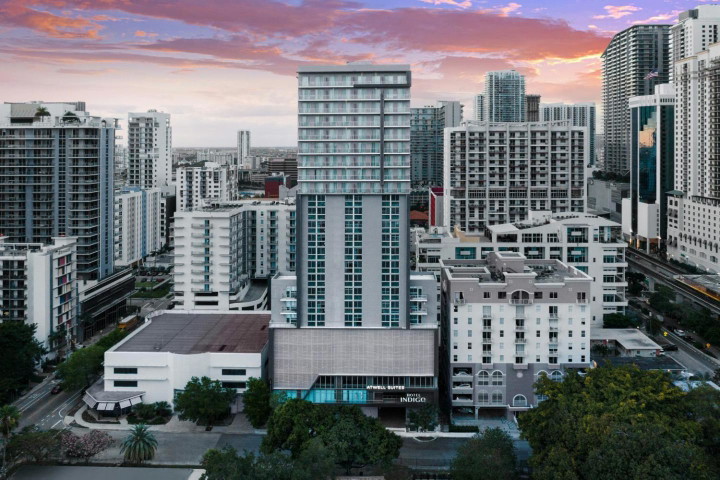 Atwell Suites Miami Brickell By Ihg - Key Biscayne, FL