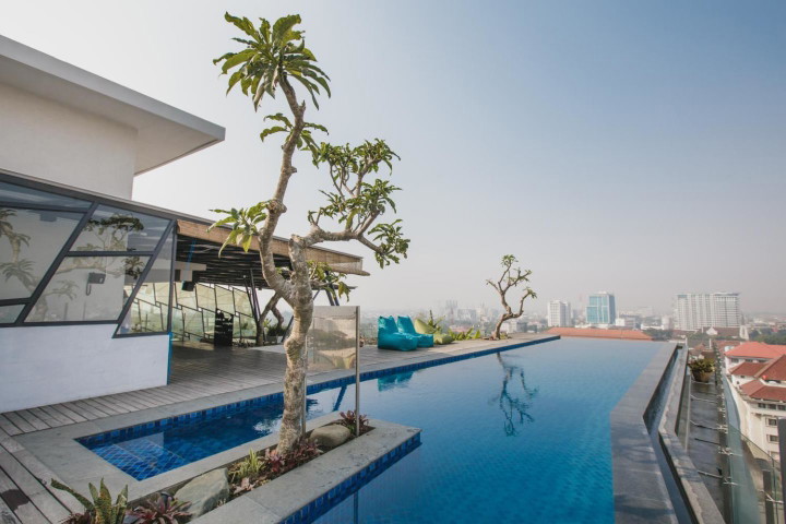Janevalla Bandung - Bandung