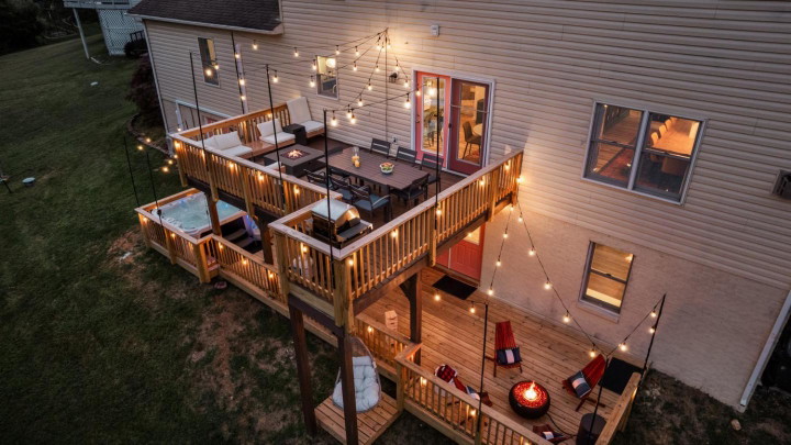 Epic Family Stay - 40' Putting Green, Theater, Hot Tub, Sauna - Massanutten, VA