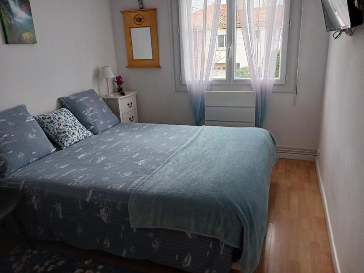 Chambre Confortable,gare,climatisation,parking,wifi,pt Déjeuner Compris - Perpignan