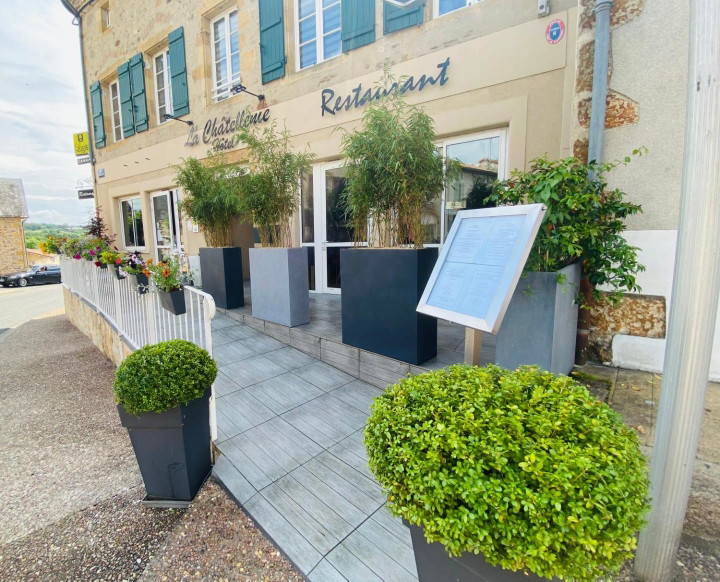 Logis Hôtel Restaurant La Châtellenie - Le Vigeant