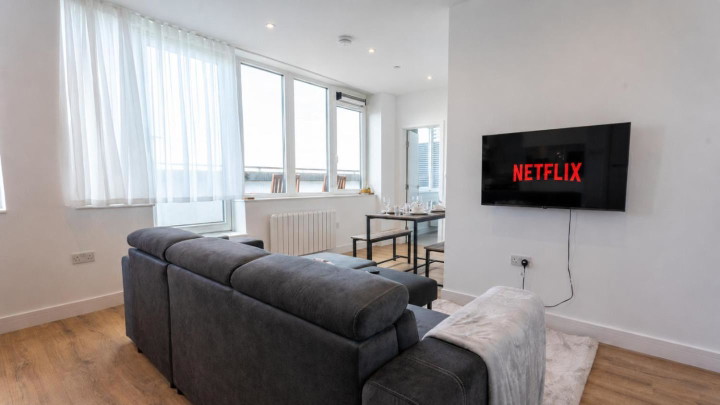 Luxury 1br Penthouse 10 Mins To Heathrow Airport - Surbiton
