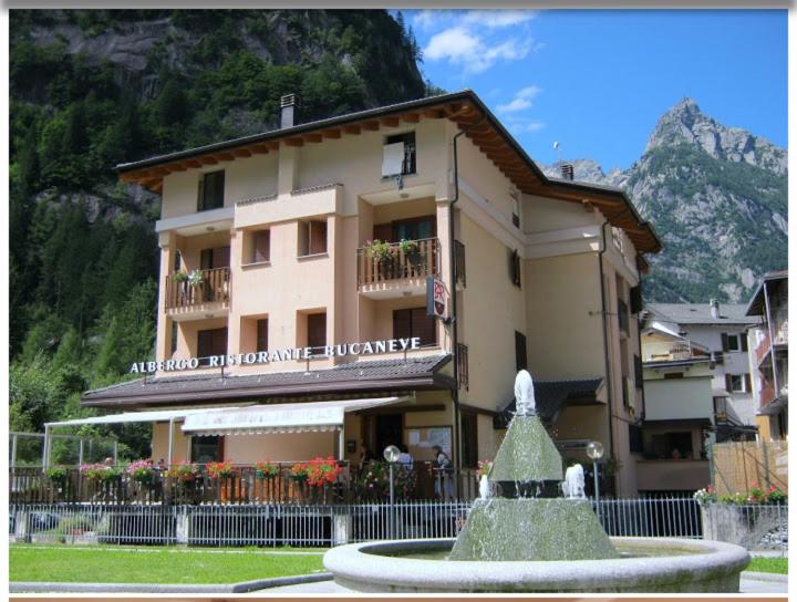 Hotel Ristorante Bucaneve - Italia