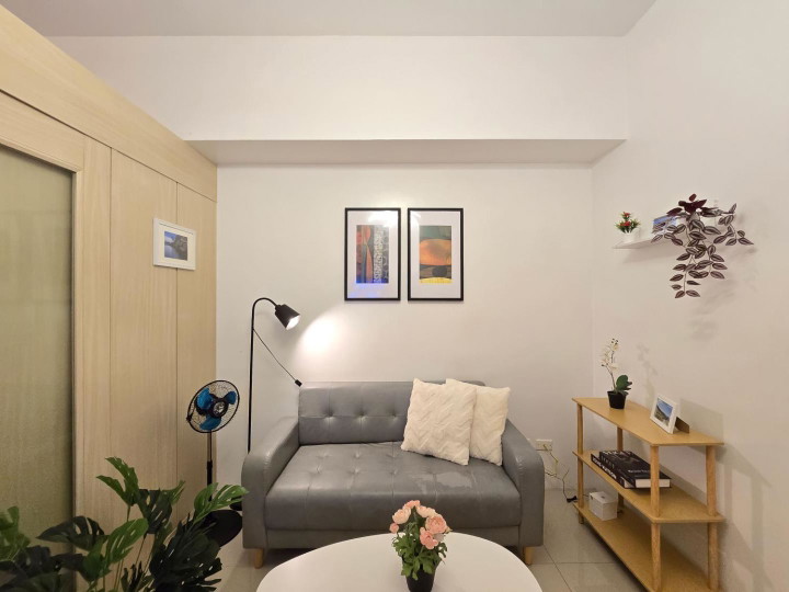 Citispace 1br Condotel Suite At Sm Light Residences #Lt12a - Makati