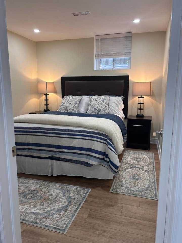 Private 2bedroom Unit, Free Parking, Free From Smoke & Pet, Self-check In - Pickering
