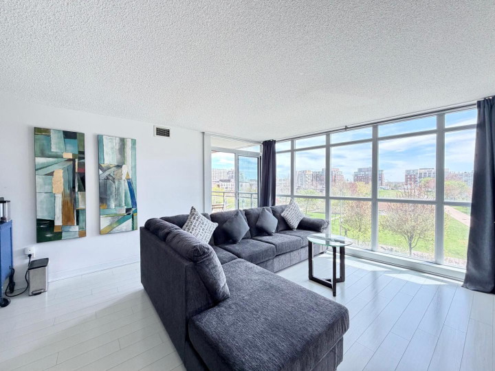 Central Spacious 4 Real Beds With Parking - Toronto