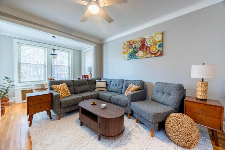 Modern 2br Avondale With Free Parking Near Cta - Chicago