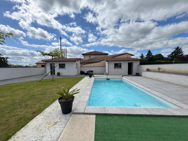 B & G - Studio Avec Terrasse Et Accès à La Piscine - Mâcon