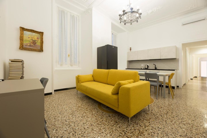 Joivy Spacious 5-bedroom Flat With Balcony In Central Genoa - Genova