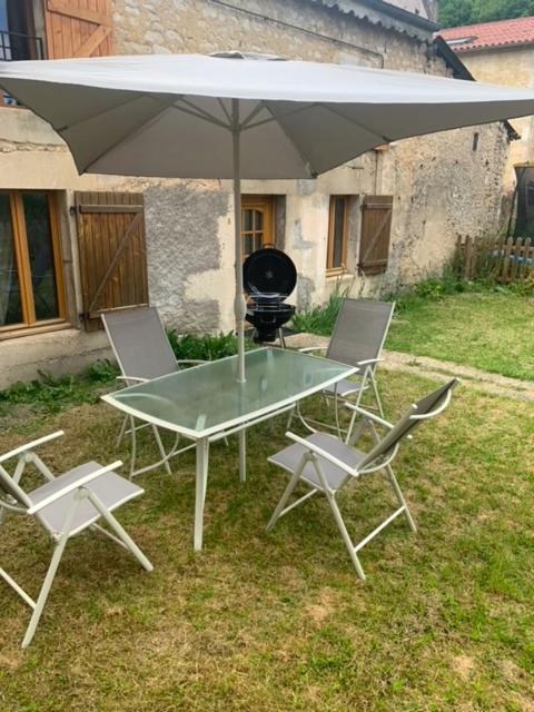 Petite Maison Lorraine Avec Cheminée Et Jardin - Lorraine