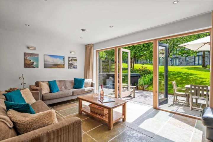 House 6 - Looe