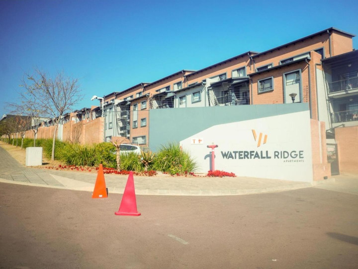 Elegance At Waterfall Ridge - Midrand