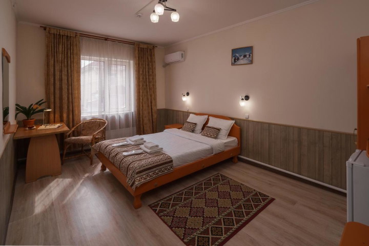 Alpinist Hotel - Bishkek