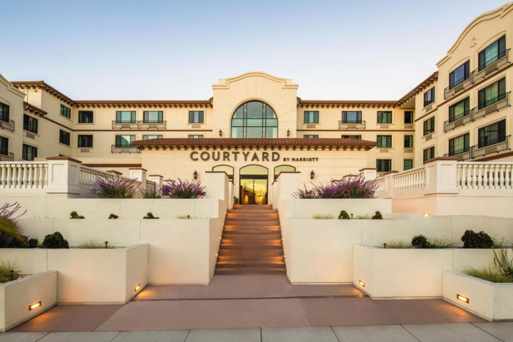 Courtyard By Marriott Santa Cruz - Capitola, CA