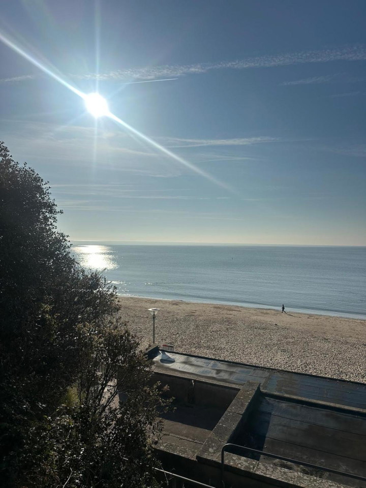Coastal Retreat - Poole