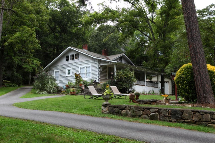 The Pines Cottages - Weaverville, NC