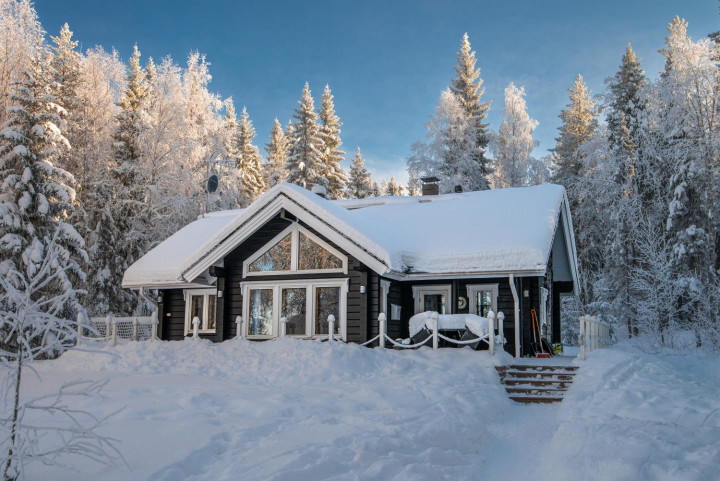 Lähderinne - 2 Bedroom Log Cabin, Private Beach, Wifi & Sauna - Finlandia