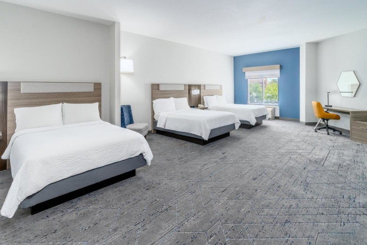 Holiday Inn Express & Suites Denver North - Thornton By Ihg - Broomfield, CO