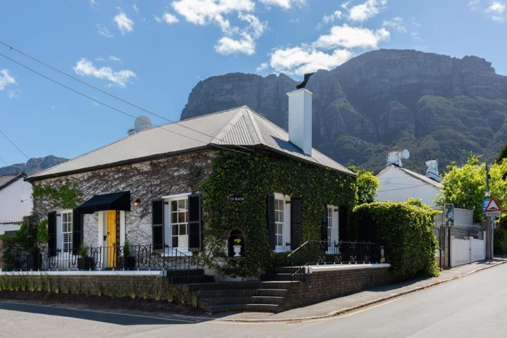 Ty-bach Cottage Newlands Village - Claremont