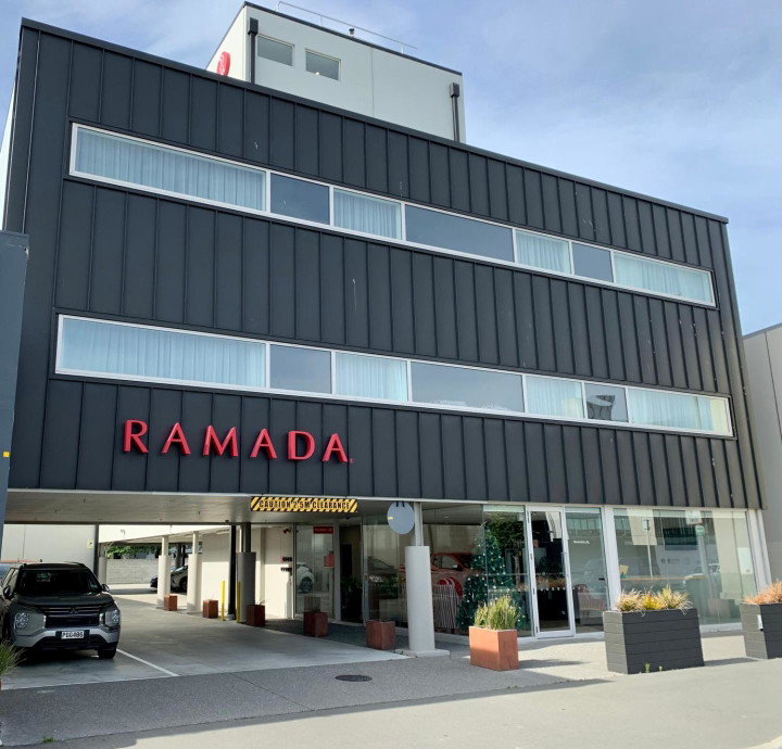 Ramada Suites By Wyndham Christchurch City - Christchurch
