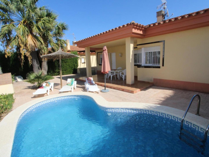 Vacaciones Cerca Del Mar: Piscina Privada, Aire Acondicionado Opcional, Mascotas Bienvenidas - Es-184-54 - Riumar