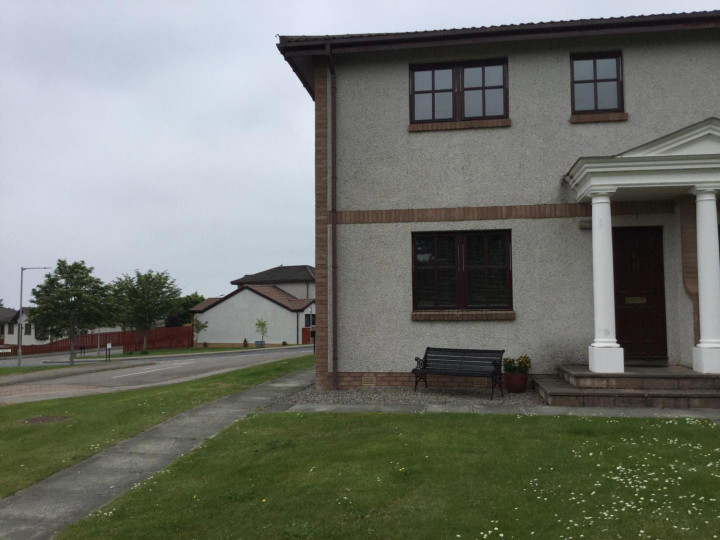 One-bedroom Apartment - Wyvis Free Parking - Loch Ness