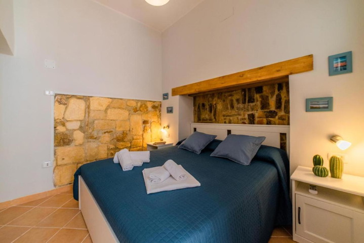 10 Minuti A Piedi Da Ortigia-civico Dieci Holidayhome - Syracuse