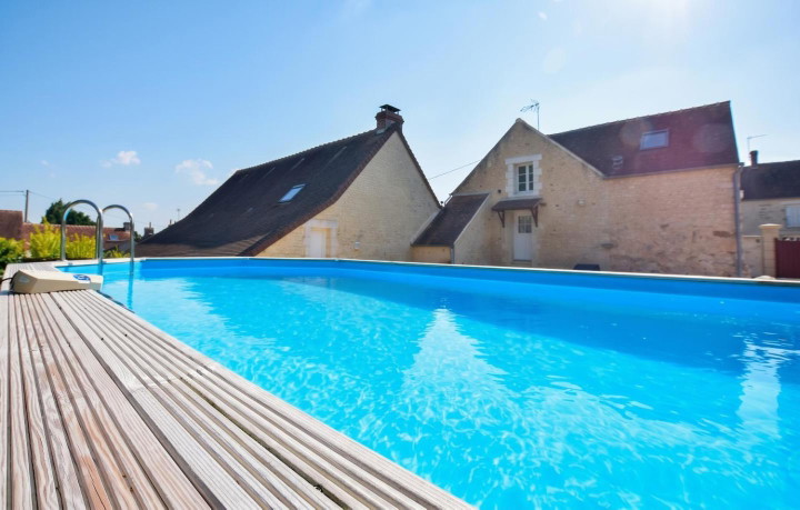 Maison Spacieuse Avec Piscine Et Vue Sur Jardin à Fourches - Argentan