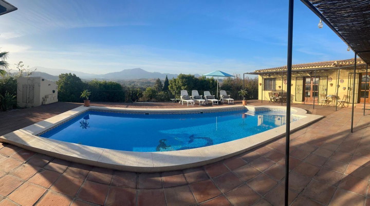 Casitas Andalucia - Monda