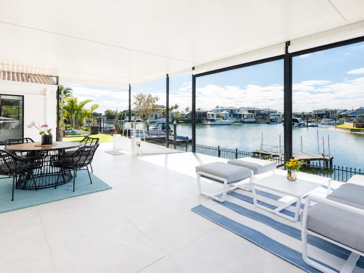 Paradise Point Waterfront Retreat - Gold Coast