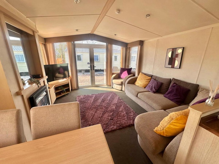 Swift Moselle 2 Bedroom Caravan Located In Uddingston, Glasgow At Maryville Caravan Site - Glasgow