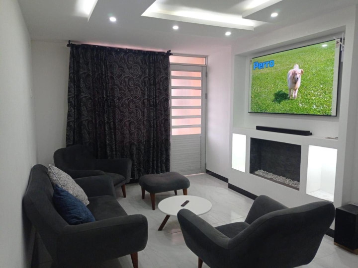 Comoda Casa Para Descansar En Paipa & Excelente Ubicacion - Santander, Colombia