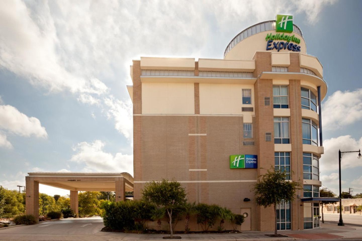 Holiday Inn Express Hotel & Suites San Antonio - Rivercenter Area By Ihg - San Antonio, TX