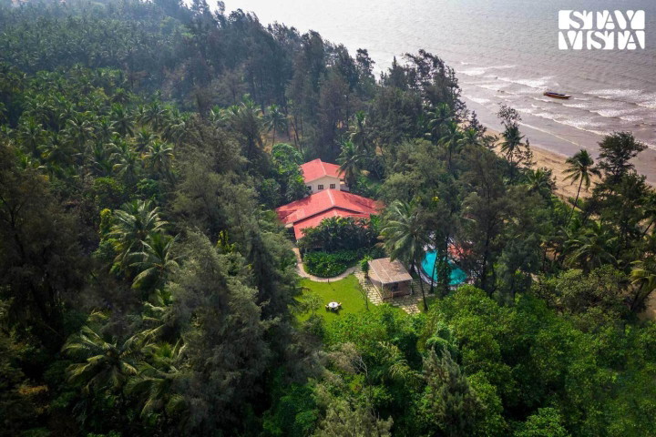Stayvista's Sea Breeze - 5bhk Beach-view Villa With Bar - Alibag
