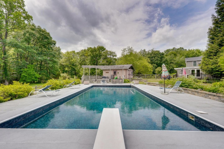 7 Mi To The Walkway: Hudson Valley Adventure Base - New Paltz, NY