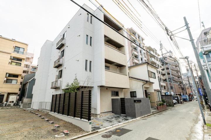 Grand Base Haruyoshi - Fukuoka
