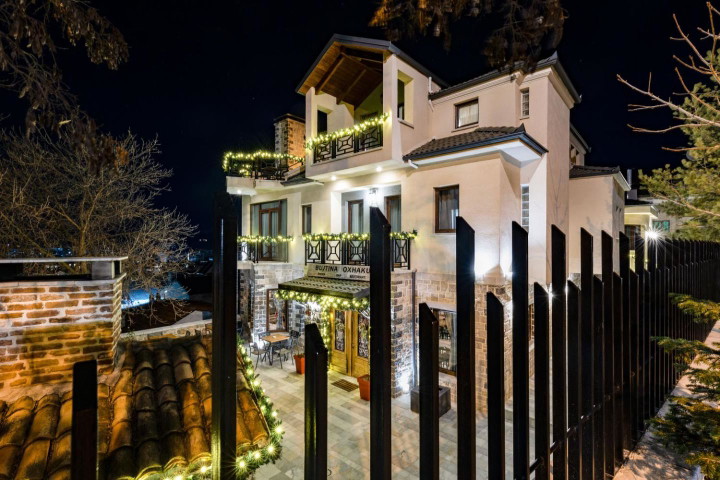 Bujtina Oxhaku - Korçë