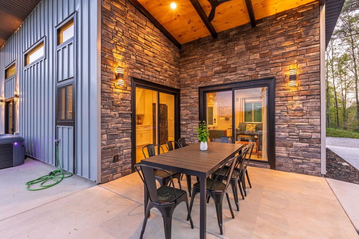 Eagle Retreat Mountain Getaway | Great Views! - Cherokee, NC