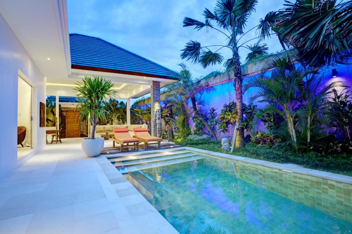 Villa Jonas Seminyak Bali - Bali