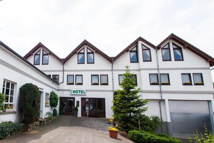 Hotel Janssen - Raunheim