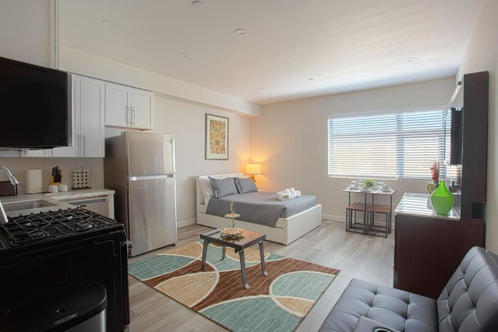 Lovely Studio W Full Kitchen In Heart Of San Diego - California