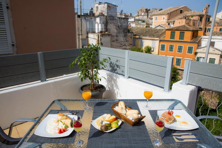 Casa Afrodite Old Town Corfu Duplex With Private Roof Terrace Next To St Spyridon - Corfu