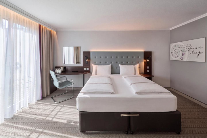 Premier Inn Stuttgart Bad Cannstatt - Zwarte Woud